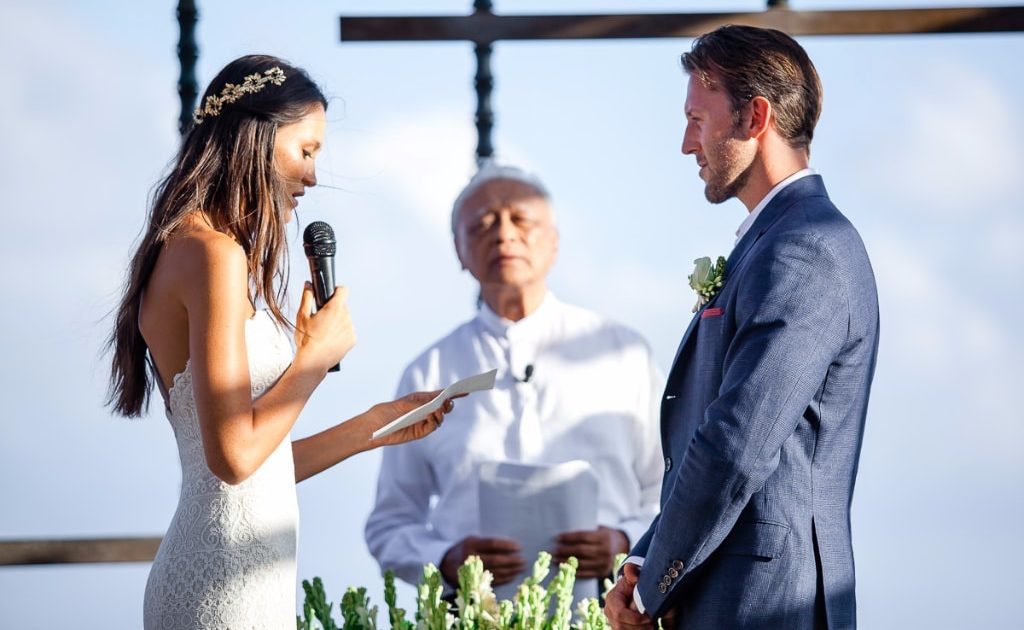 5 Tips To Write A Wedding Vow So Good, It Deserves To Be In Movies ...