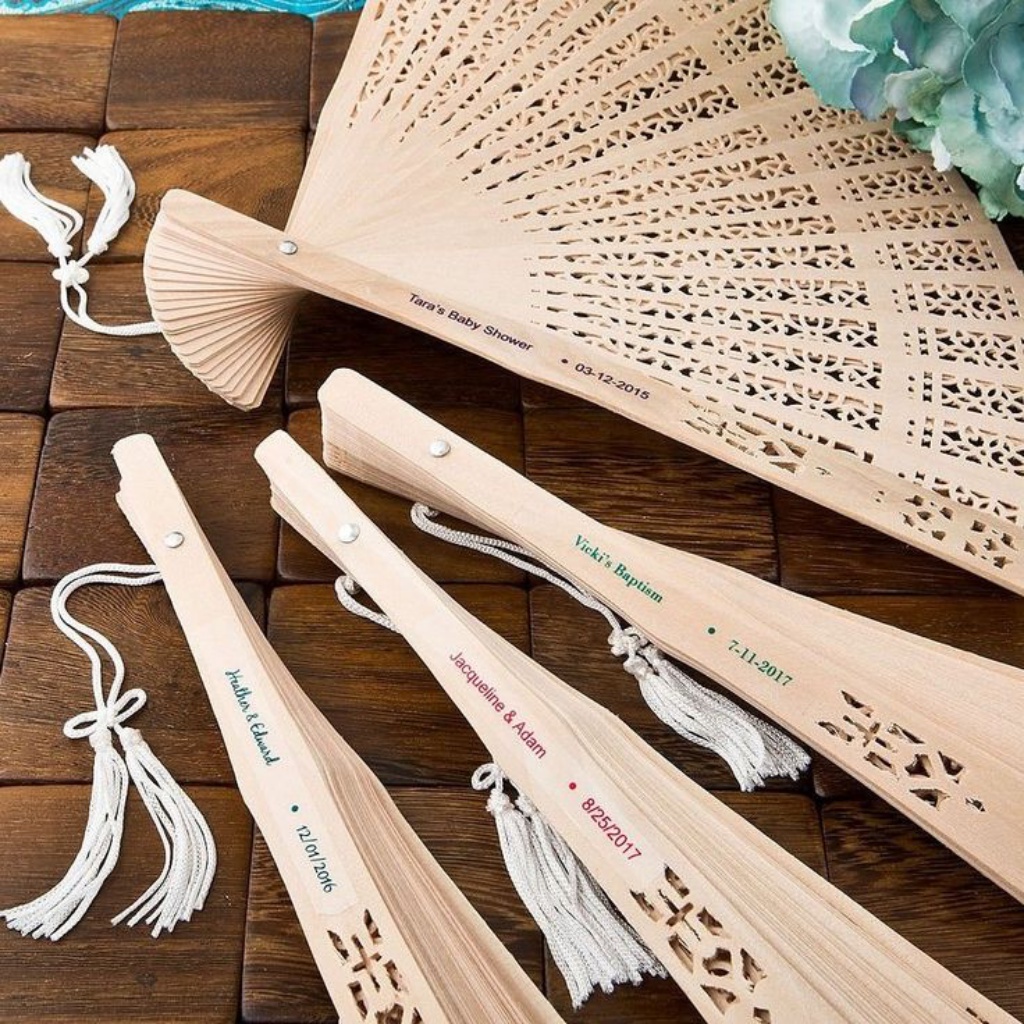10 Practical Wedding Favours That Your Guests Will Thank You For ...