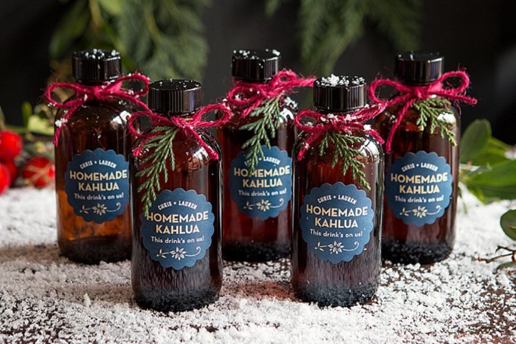 10 Practical Wedding Favours That Your Guests Will Thank You For ...