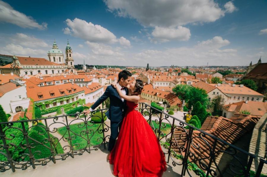10 Places To Shoot In Prague For Fairytale-Like Wedding Photos ...