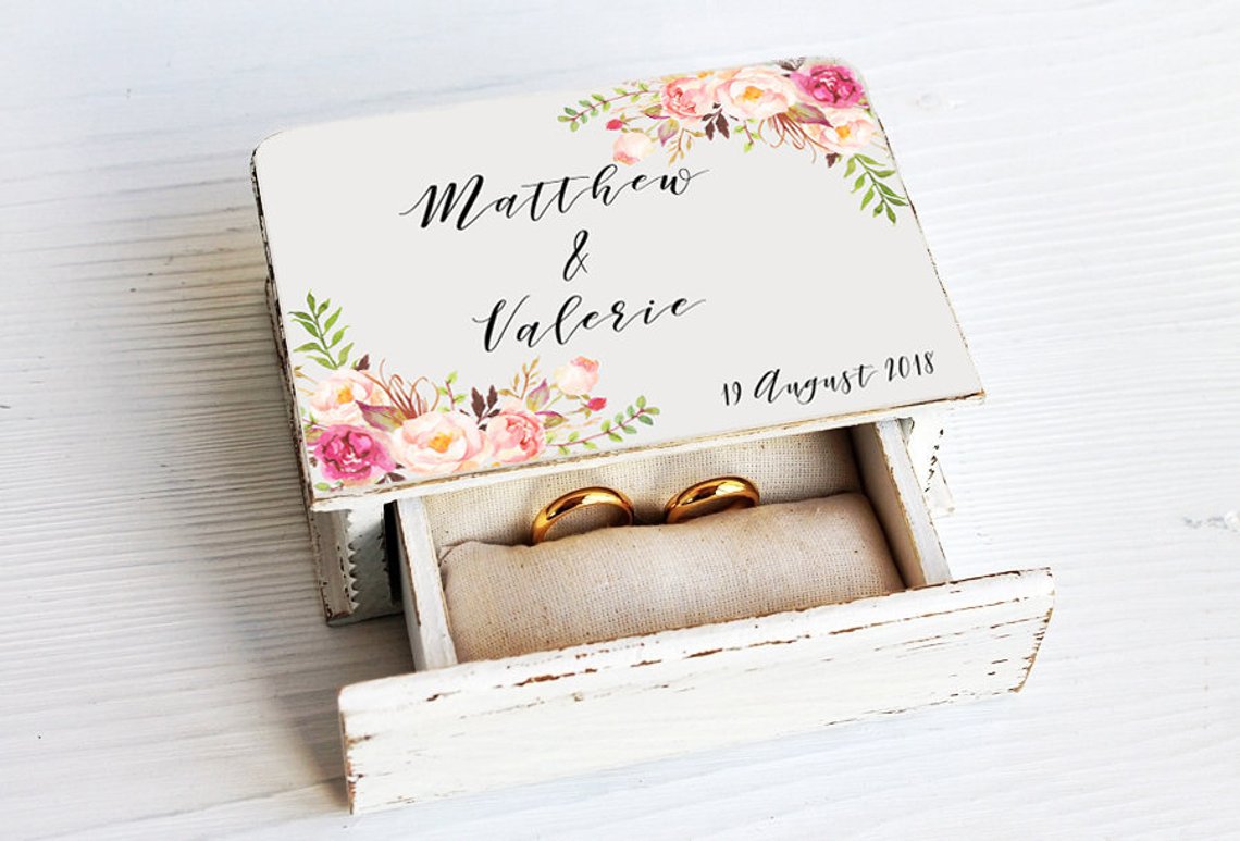 15 Unique and Personalised Wedding Ring Holders from Etsy ...