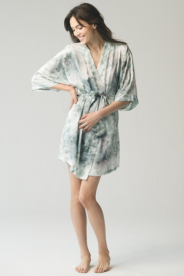 25 Most Photogenic Getting Ready Robes for Your Bridal Party ...