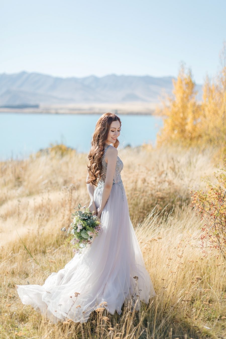 Choosing the Right Gown and Suit for your Wedding Photos ...