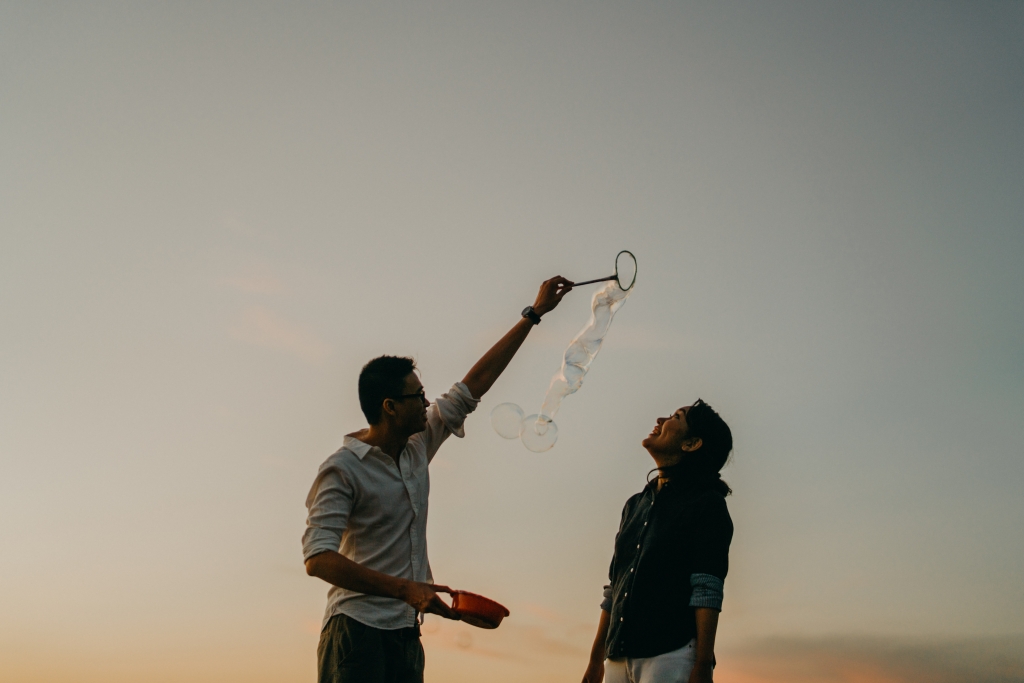 7 Effortless Ways to Add a Slice of Life to Your Wedding Photos ...